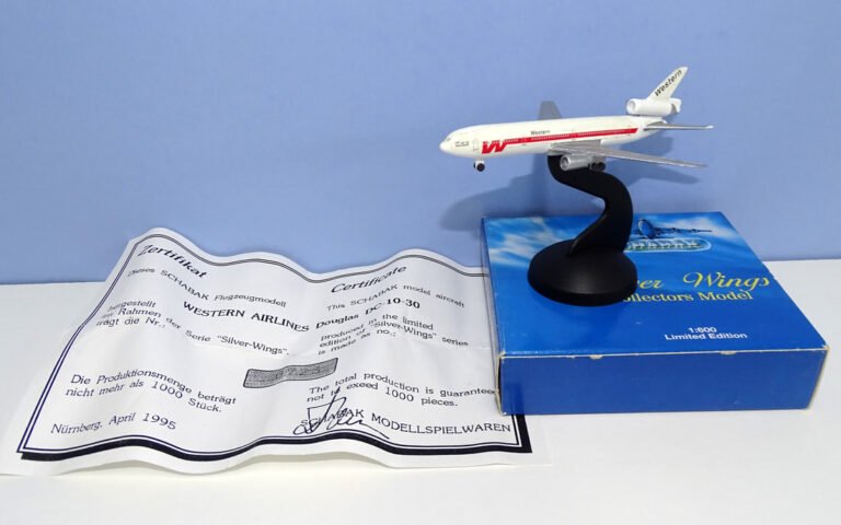 Silver Wings Collectors Model Series - YESTERDAY'S AIRLINES